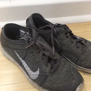 Women's Nike Shoes on Poshmark